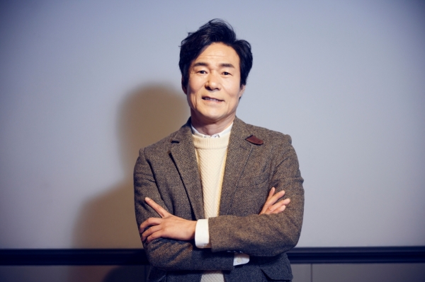 오광록, IHQ와 재계약 '18년 인연 이어간다'