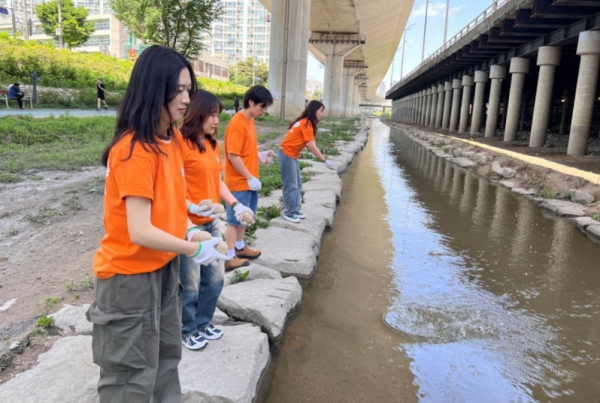 bhc그룹 ‘BSR 봉사단’, 중랑천 환경정화 활동