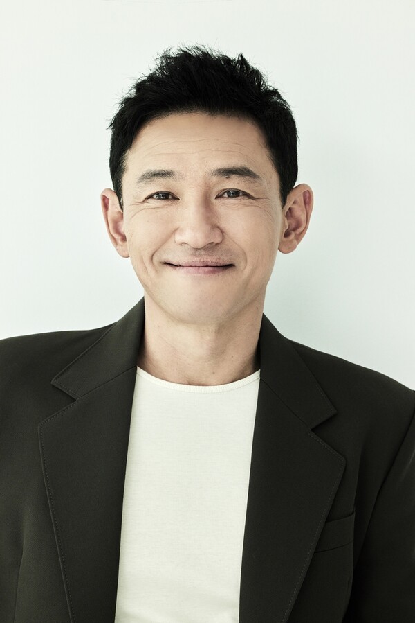 황정민, 류승룡-지진희 이어 ’한국인의 밥상’ 내레이션 출격